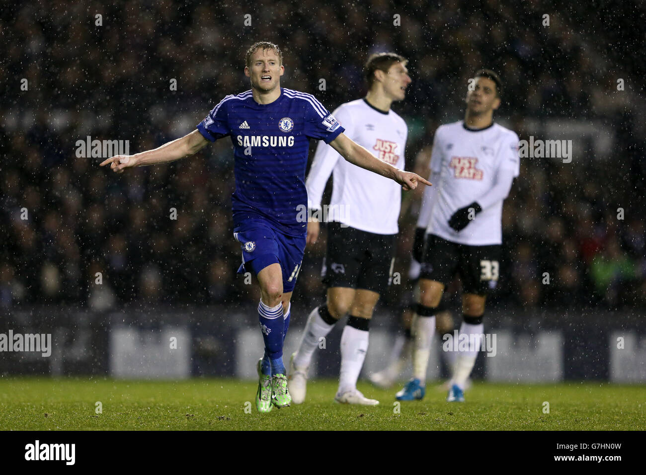 Soccer chelsea schuerrle hi-res stock photography and images - Alamy