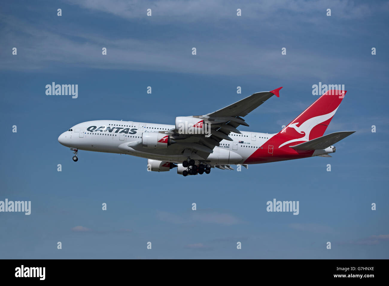 Quants Airbus 380-841 serial Reg VH-OQB arriving over Heathrow Airport ...