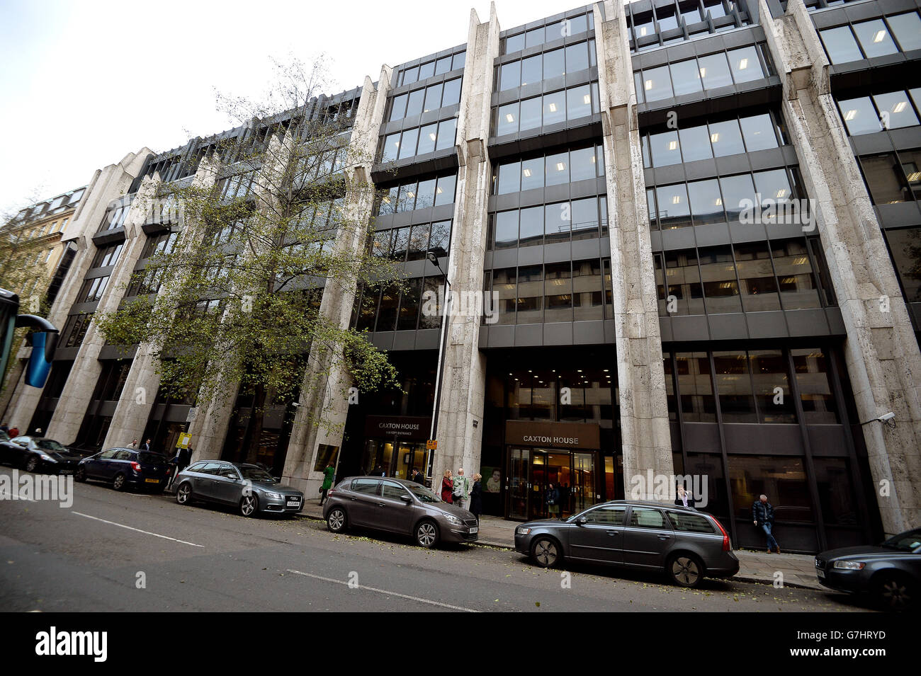 Benefit cap hi-res stock photography and images - Alamy