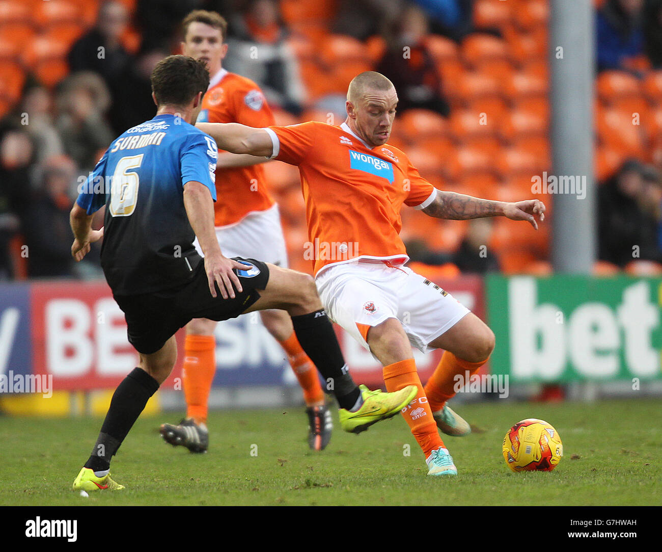 Blackpools jamie ohara right and afc bournemouths andrew surman hi-res ...