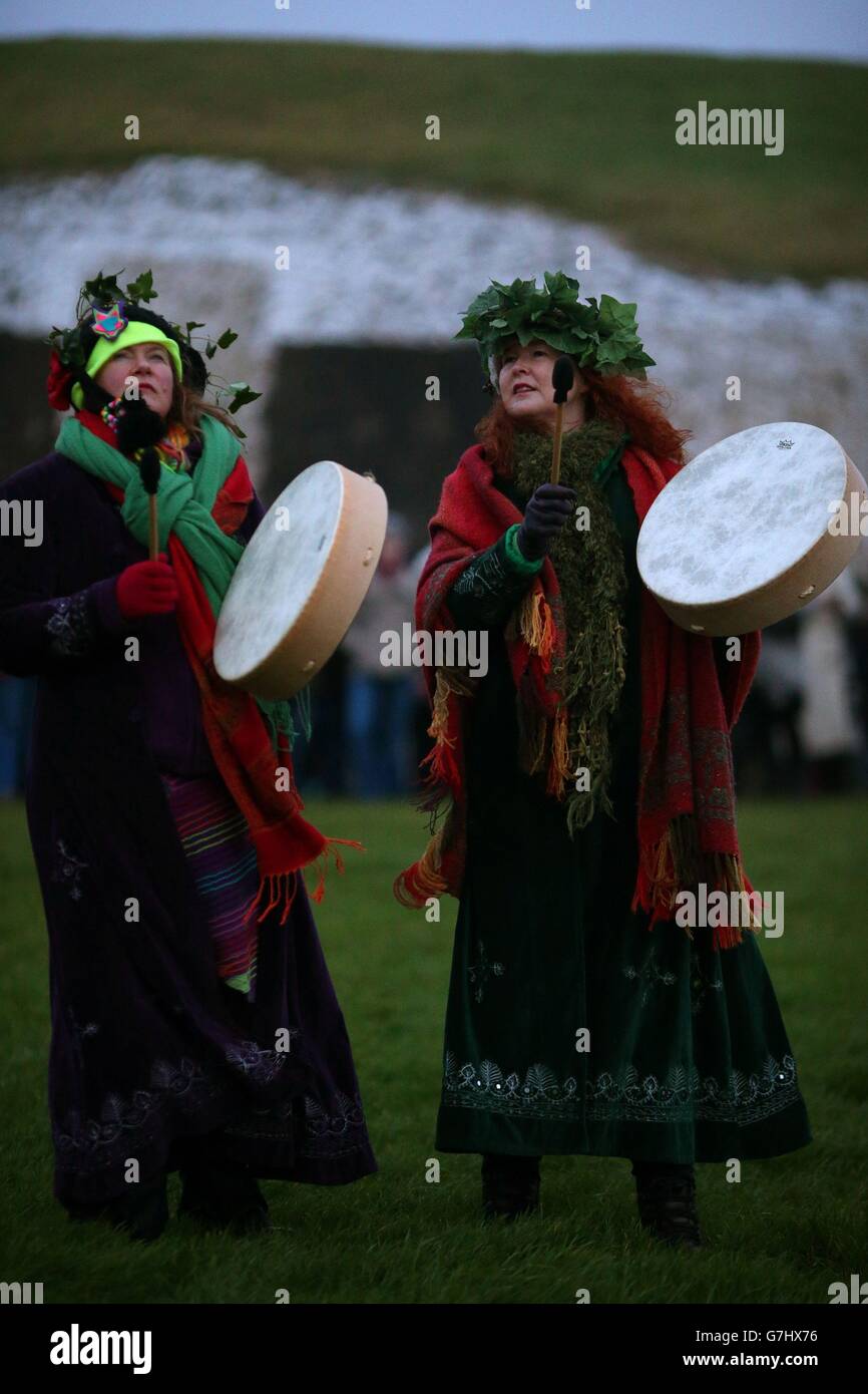 News irish solstice hi-res stock photography and images - Alamy