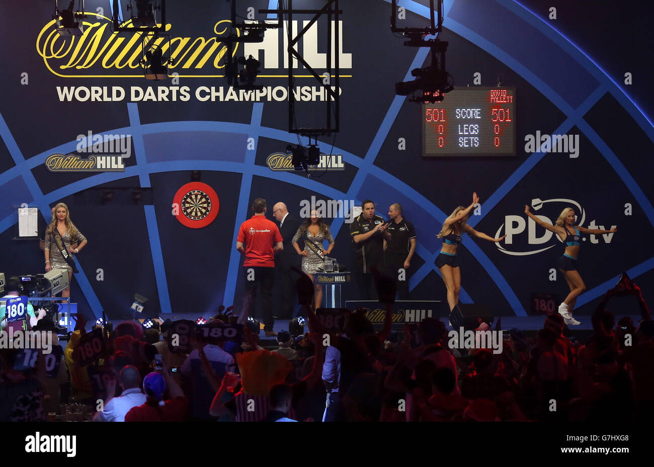 World darts championship crowd hi-res stock photography and images - Alamy