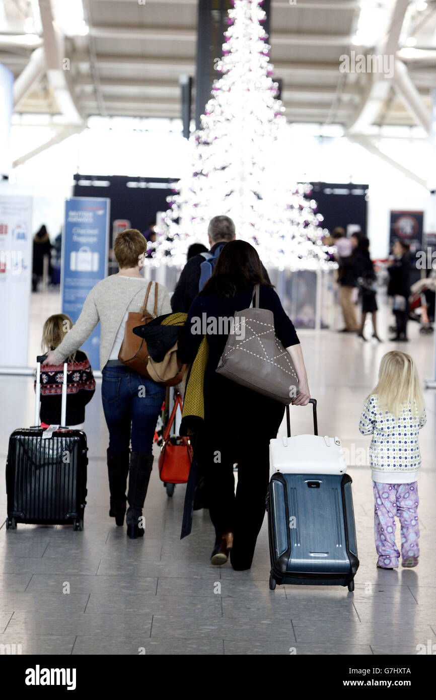 Airport drop off bags hi-res stock photography and images - Alamy