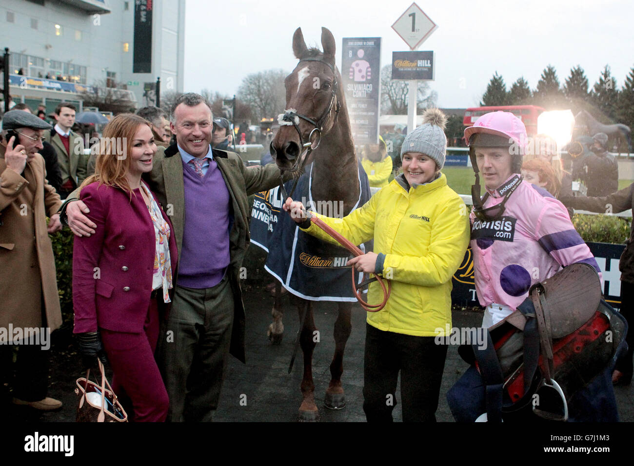 Owner chris giles hi-res stock photography and images - Alamy