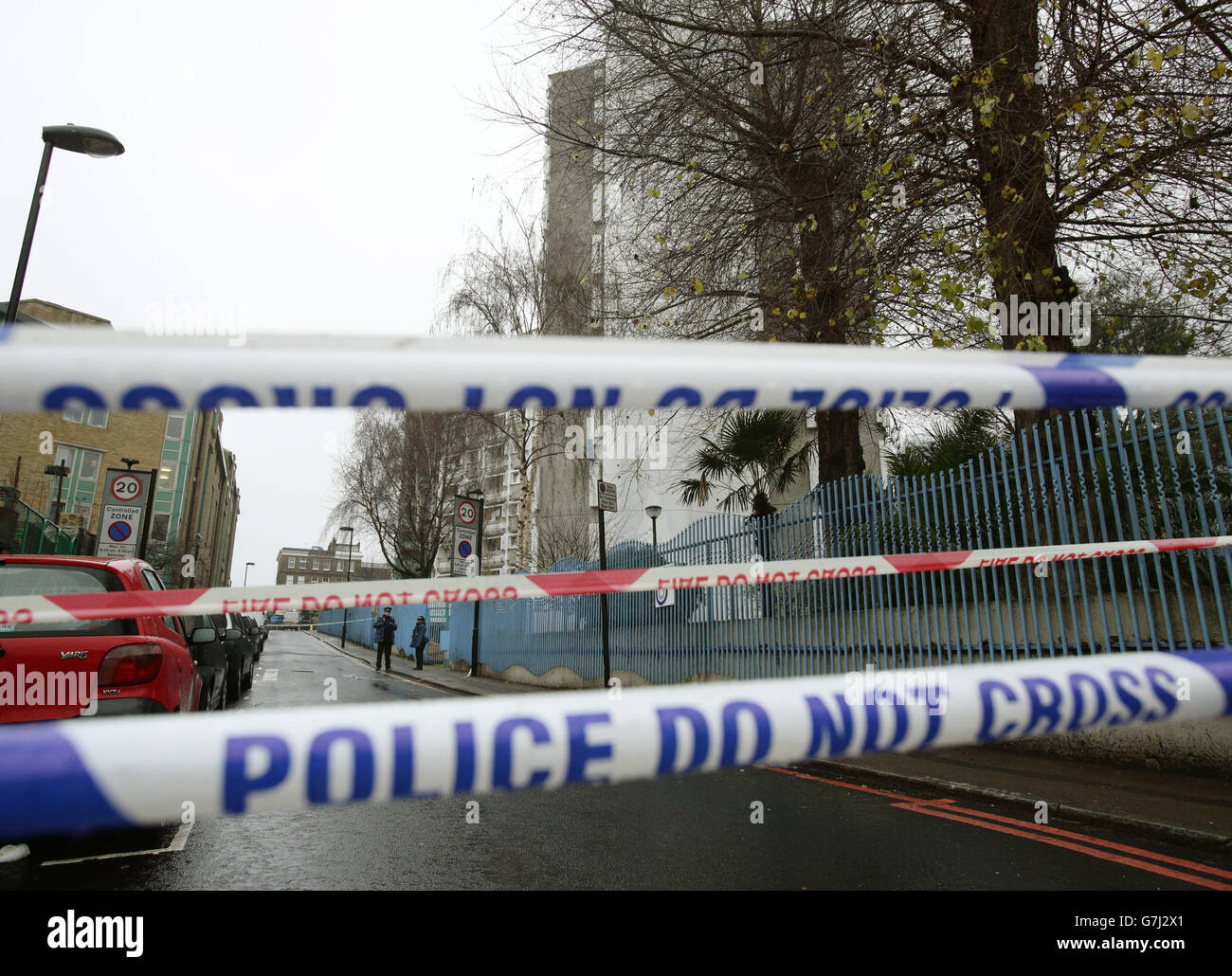 Police officers in islington hi-res stock photography and images - Alamy