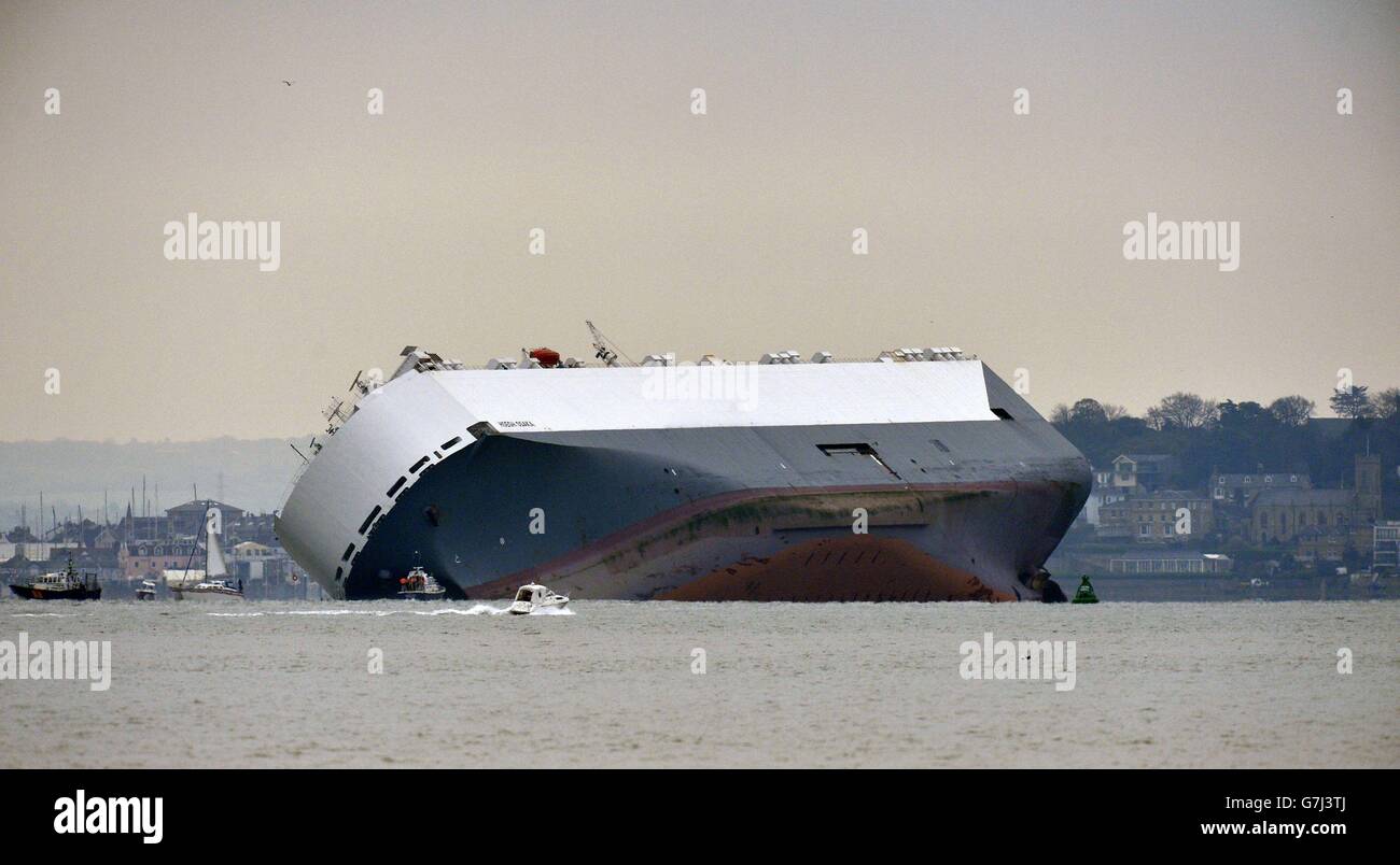 Ship grounding hi-res stock photography and images - Alamy