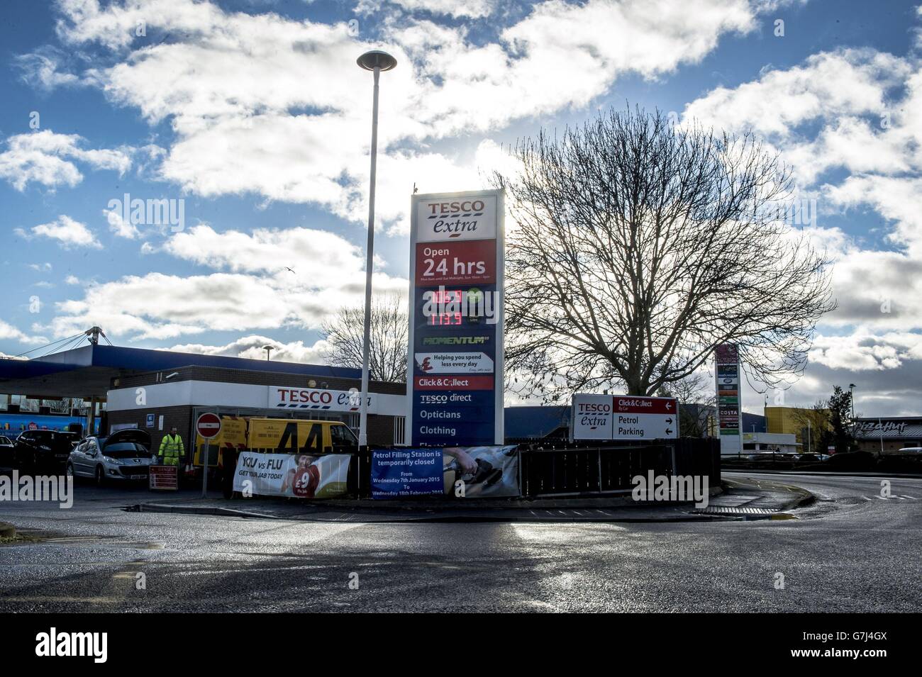 Tesco extra fuel station hi-res stock photography and images - Alamy