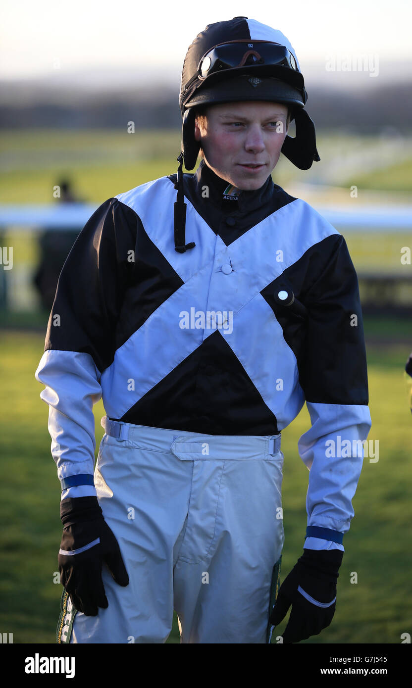 Jockey conor shoemark hi-res stock photography and images - Alamy