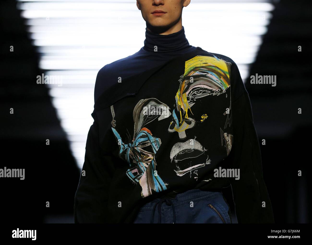 James Long Catwalk - London Collections: Men 2015 Stock Photo - Alamy