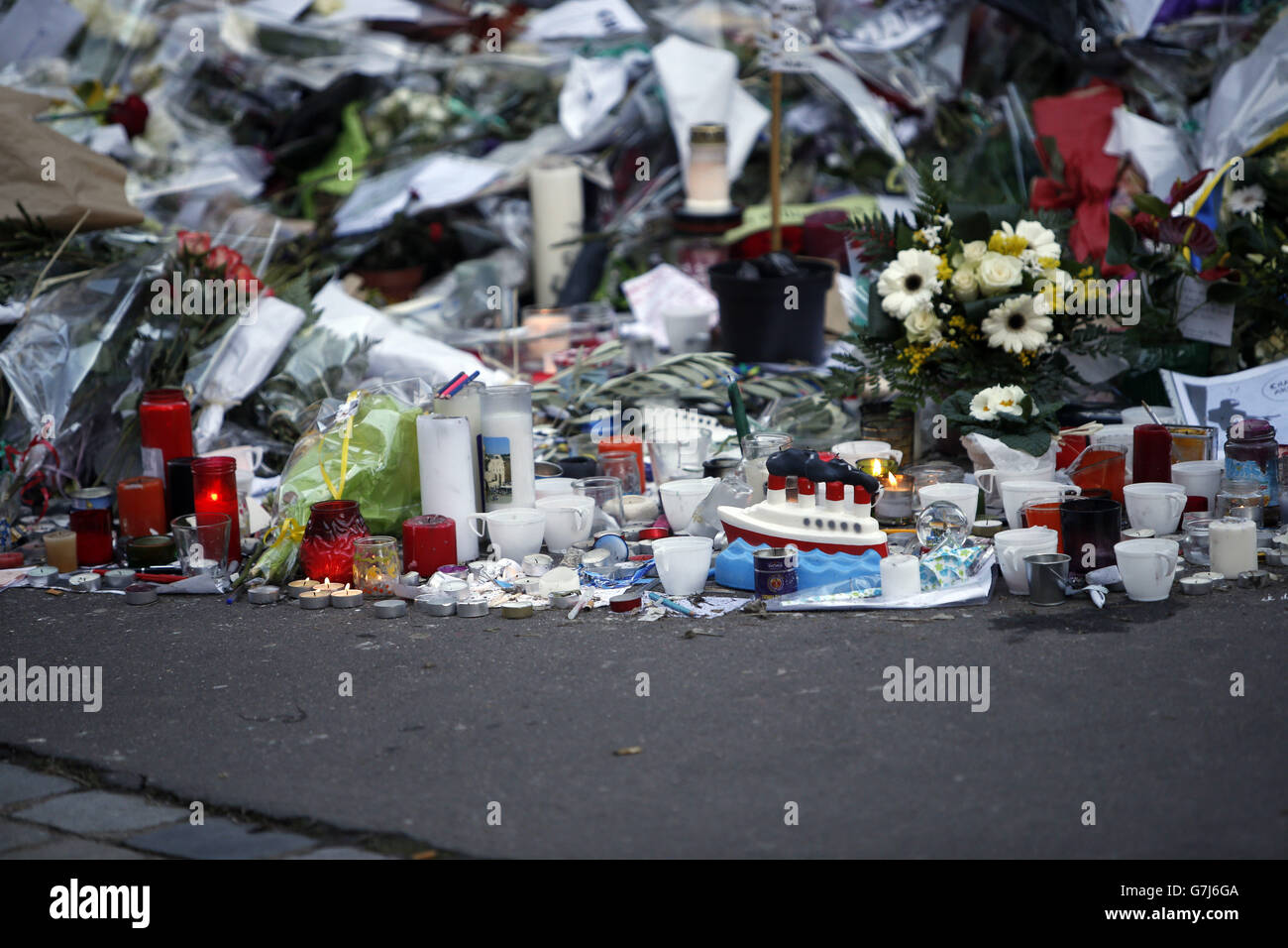 Charlie hebdo march hi-res stock photography and images - Alamy