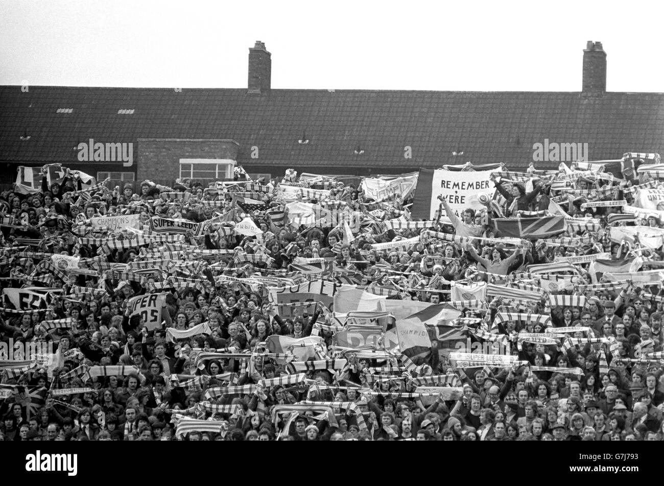 Division one football 1970's hi-res stock photography and images - Alamy