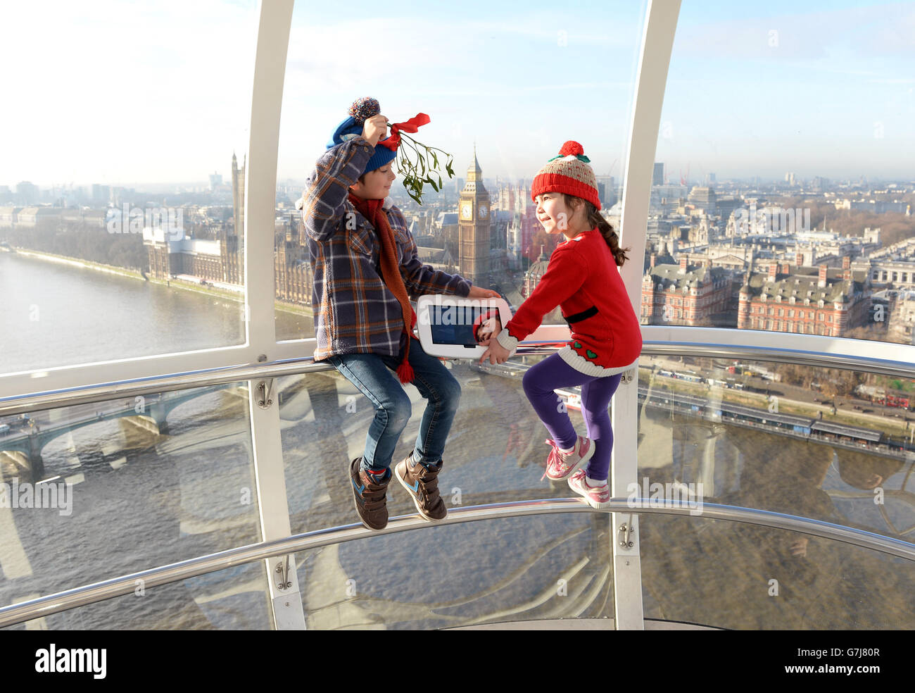 Ava Di Palmer and Milo Adams from Harringay enjoy Frostival ...
