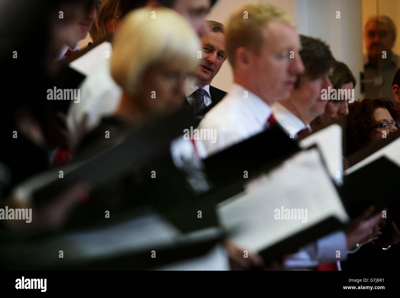 Enda Kenny joins carol singers Stock Photo - Alamy