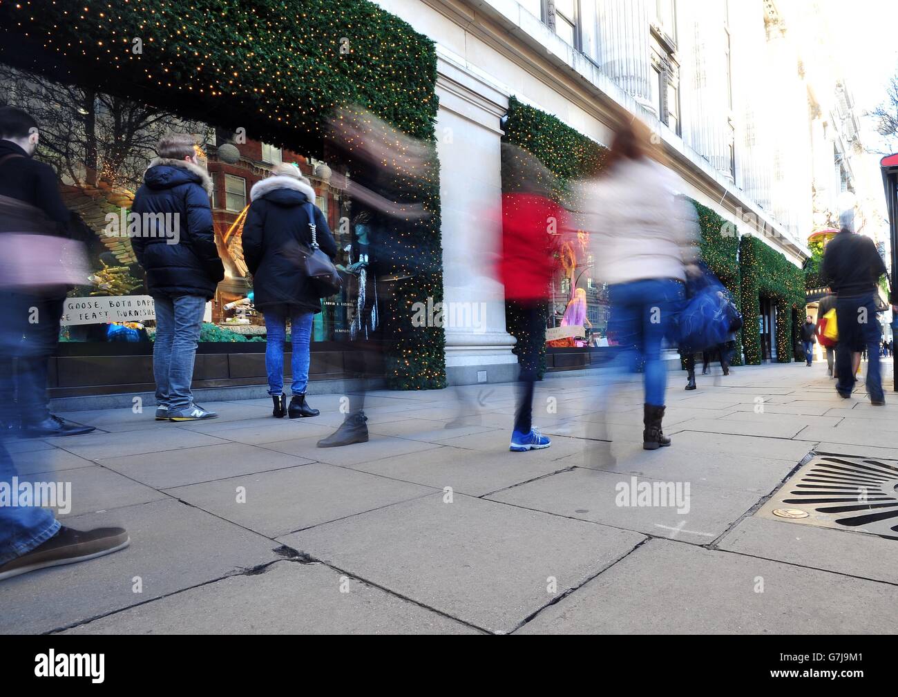 Consumer panic hi-res stock photography and images - Alamy