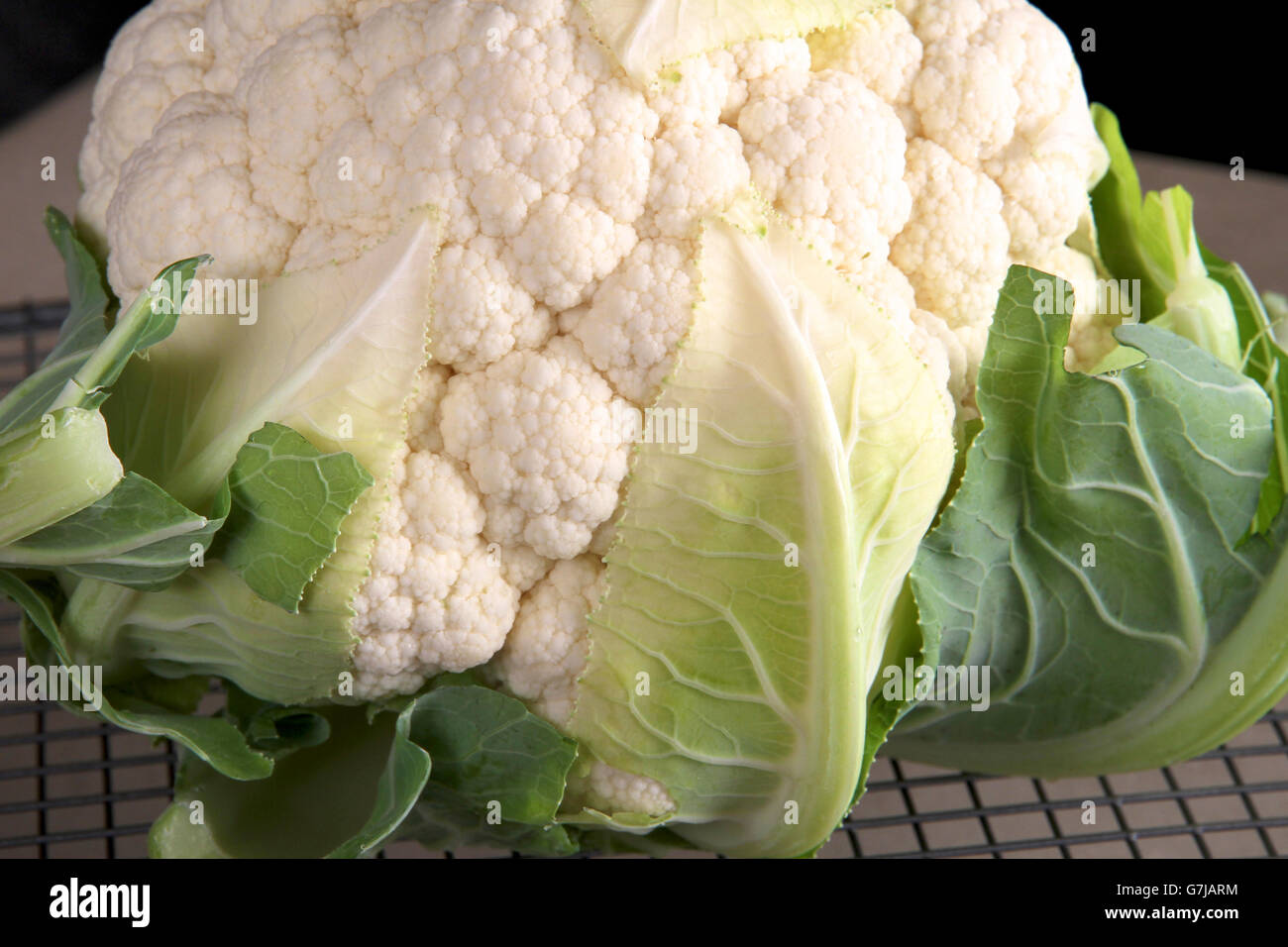 A fresh raw cauliflower Stock Photo - Alamy