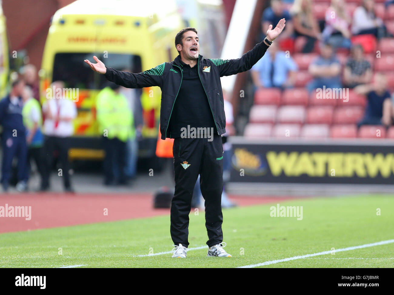 Real betis manager hi-res stock photography and images - Alamy