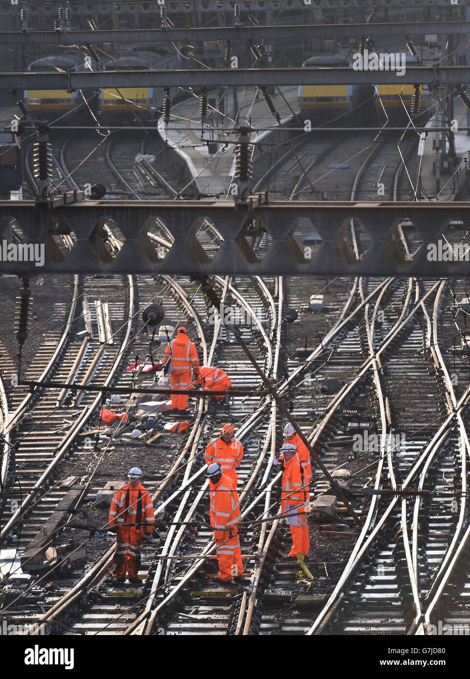 Engineering works king's cross hi-res stock photography and images - Alamy