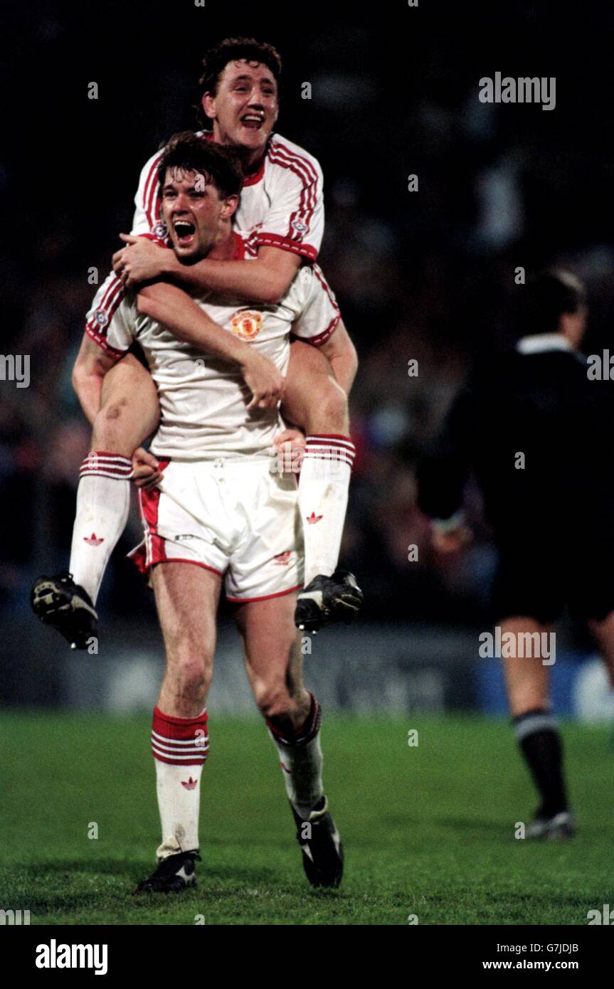 Manchester United's Steve Bruce and Gary Pallister celebrate victory ...