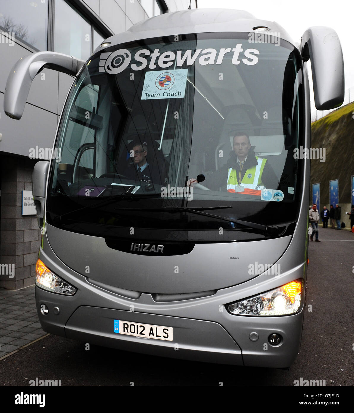 The reading team bus arrives hi-res stock photography and images - Alamy