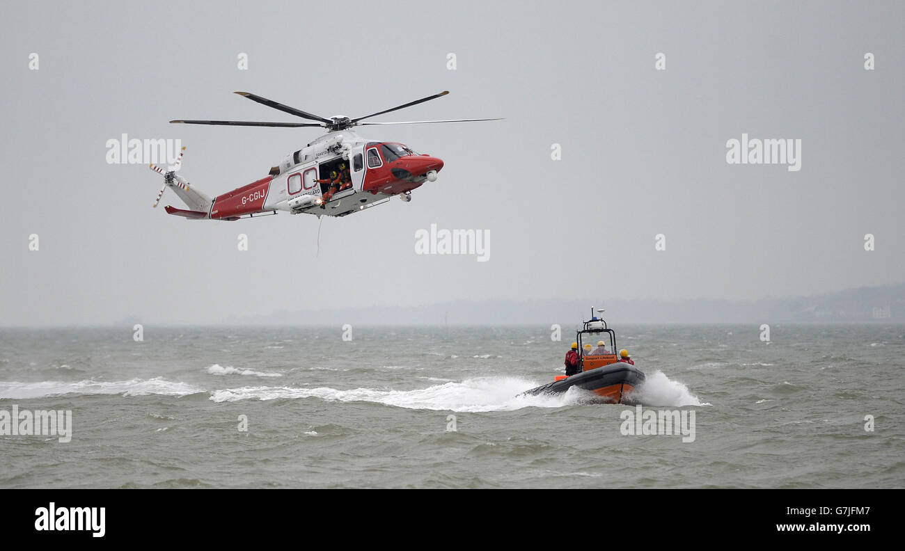 Hm coastguard stock hi-res stock photography and images - Alamy