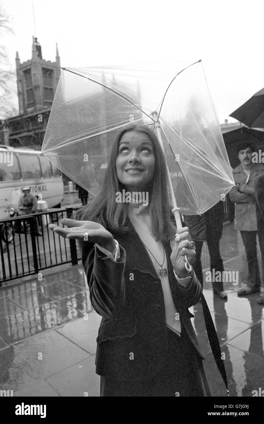 Miss united kingdom helen morgan hi-res stock photography and images ...