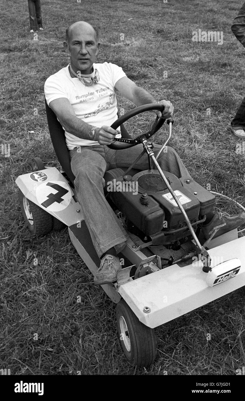 Motor Racing - Lawn Mower Racing Stock Photo - Alamy