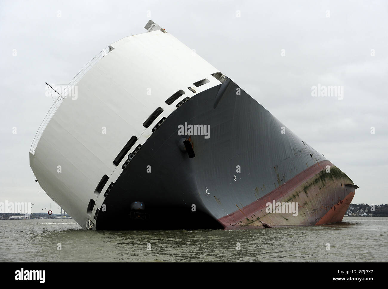 Solent ship grounding Stock Photo - Alamy