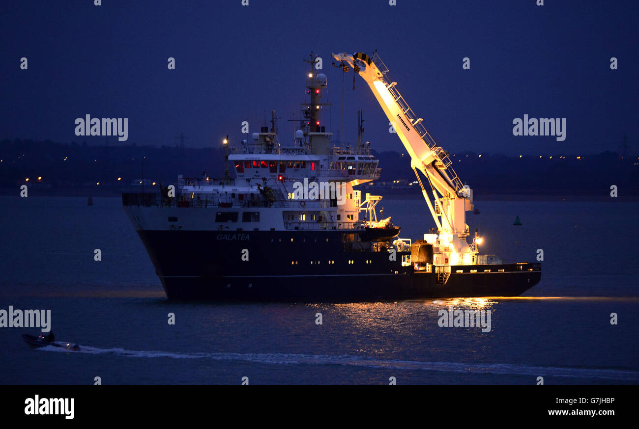 Survey vessel THV Galatea arrives to inspect the car carrier Hoegh ...