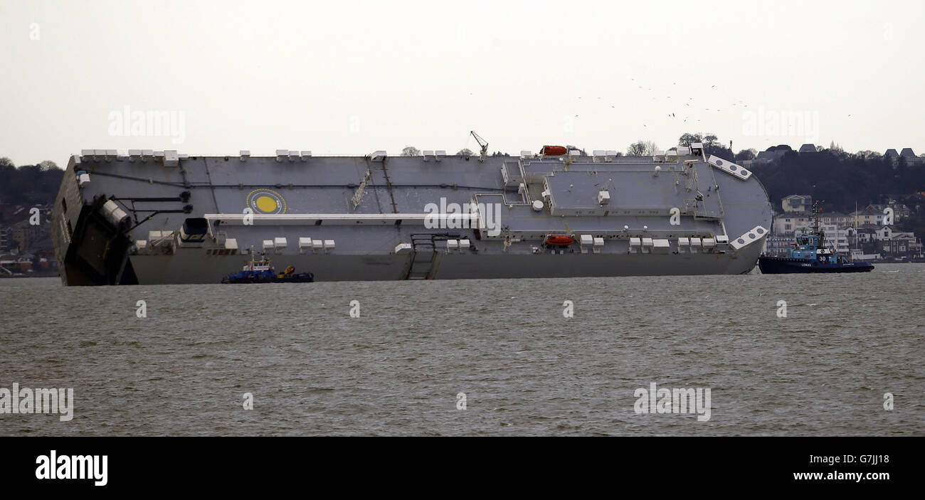 Solent ship grounding Stock Photo - Alamy