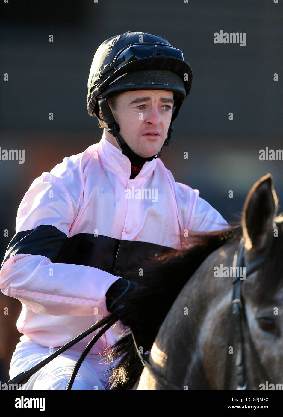 Jockey graham gibbons southwell racecourse hi-res stock photography and ...