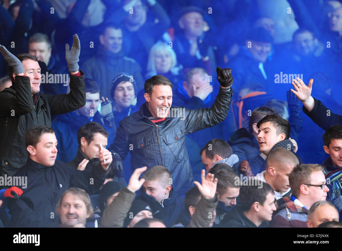 Football fans blue flare flares hi-res stock photography and images - Alamy
