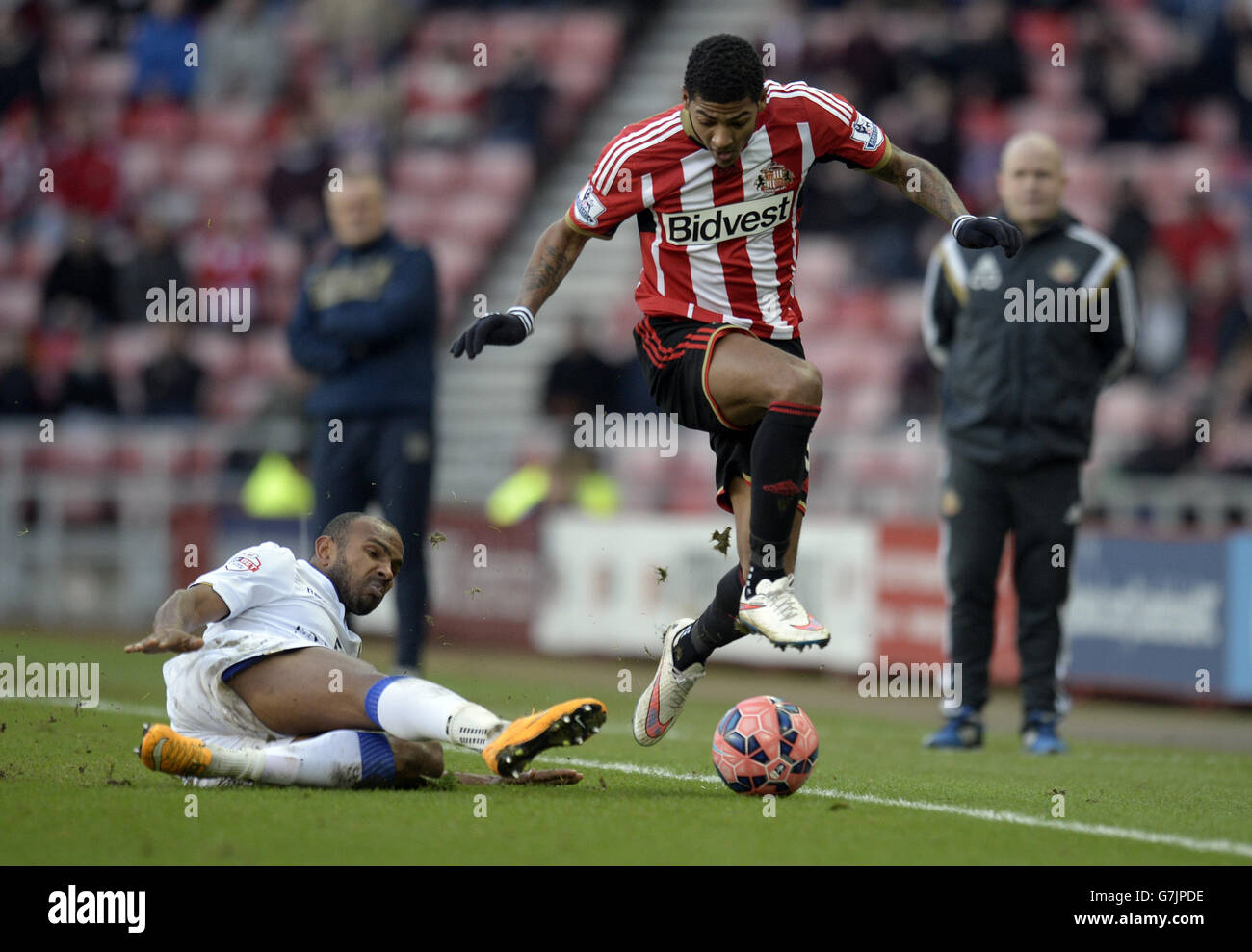 Sunderlands Patrick Van Aaholt (right) and Leed's United's Rodolph ...