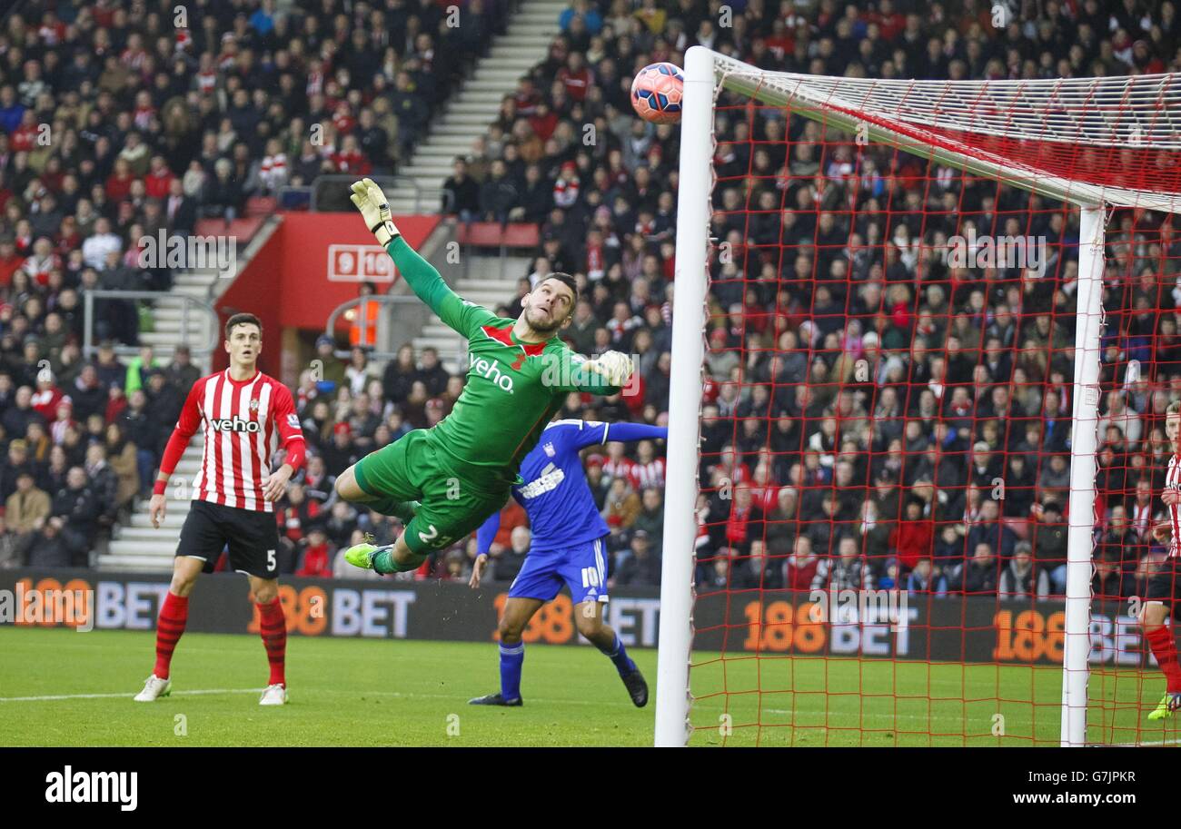 Ipswich Town's Darren Ambrose (not in shot) beats Southampton's goal ...