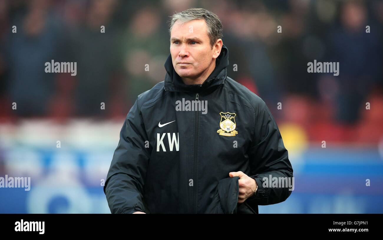 Wrexham manager kevin wilkin hi-res stock photography and images - Alamy