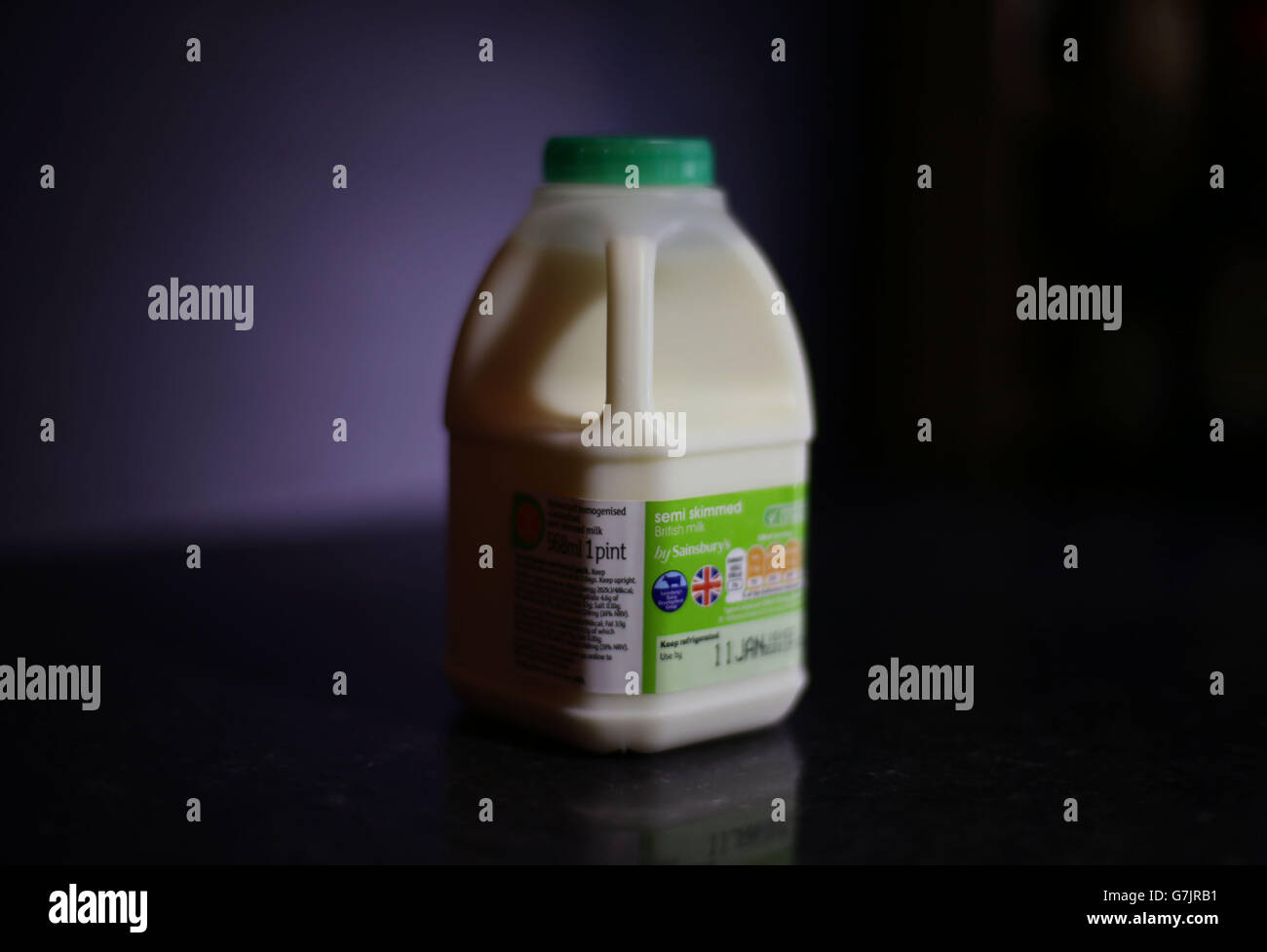 News milk hi-res stock photography and images - Alamy