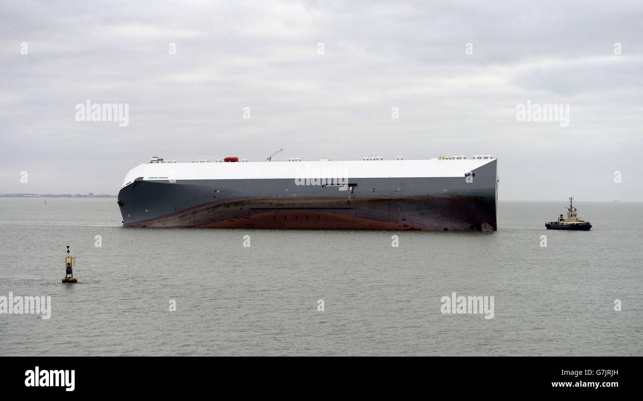 Solent ship grounding Stock Photo - Alamy