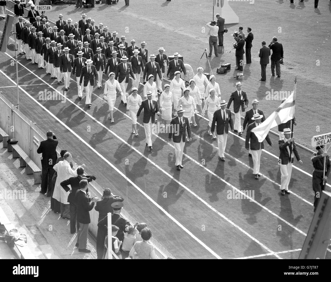 1958 british empire commonwealth games hi-res stock photography and ...
