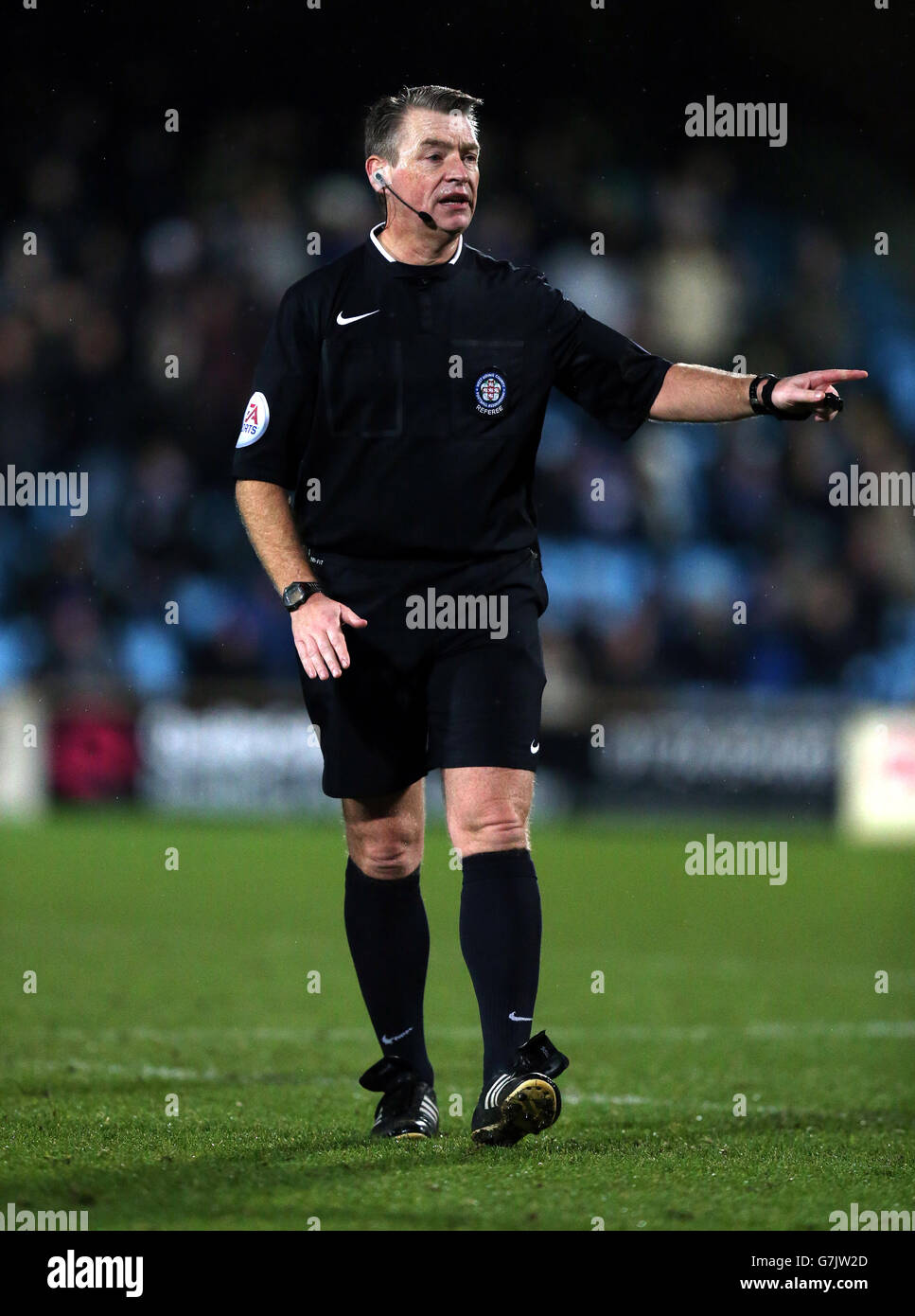 Referee mark haywood hi-res stock photography and images - Alamy
