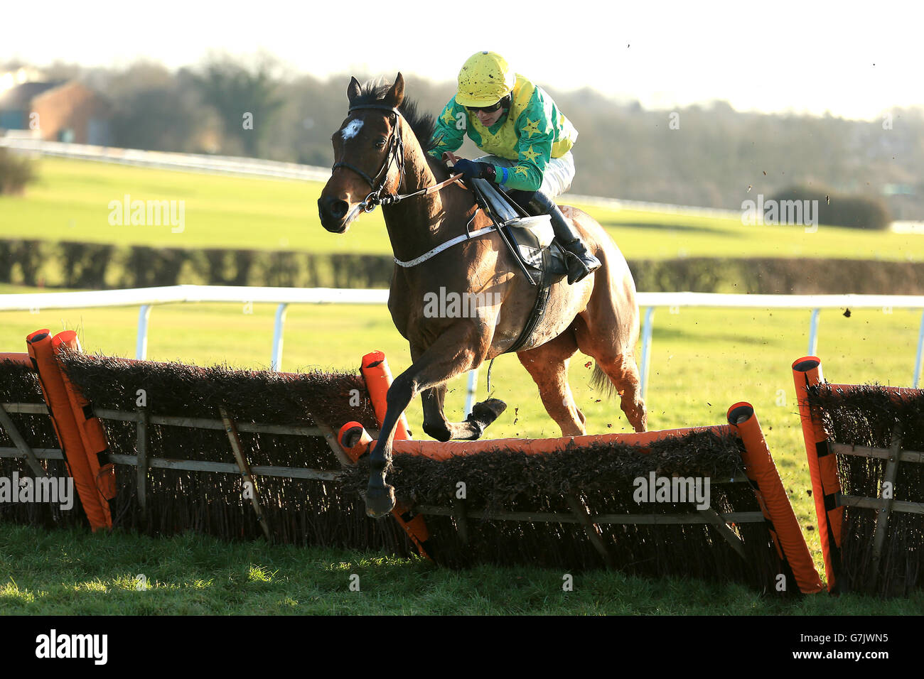 Lee edwards jockey hi-res stock photography and images - Alamy