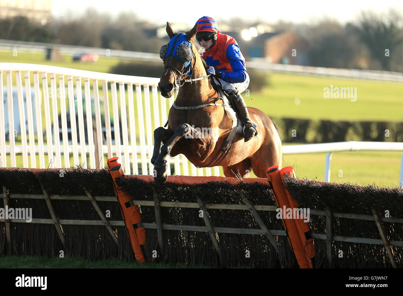 Jockey Thomas Cheesman on Montaff during the Dove Selling Hurdle Stock ...