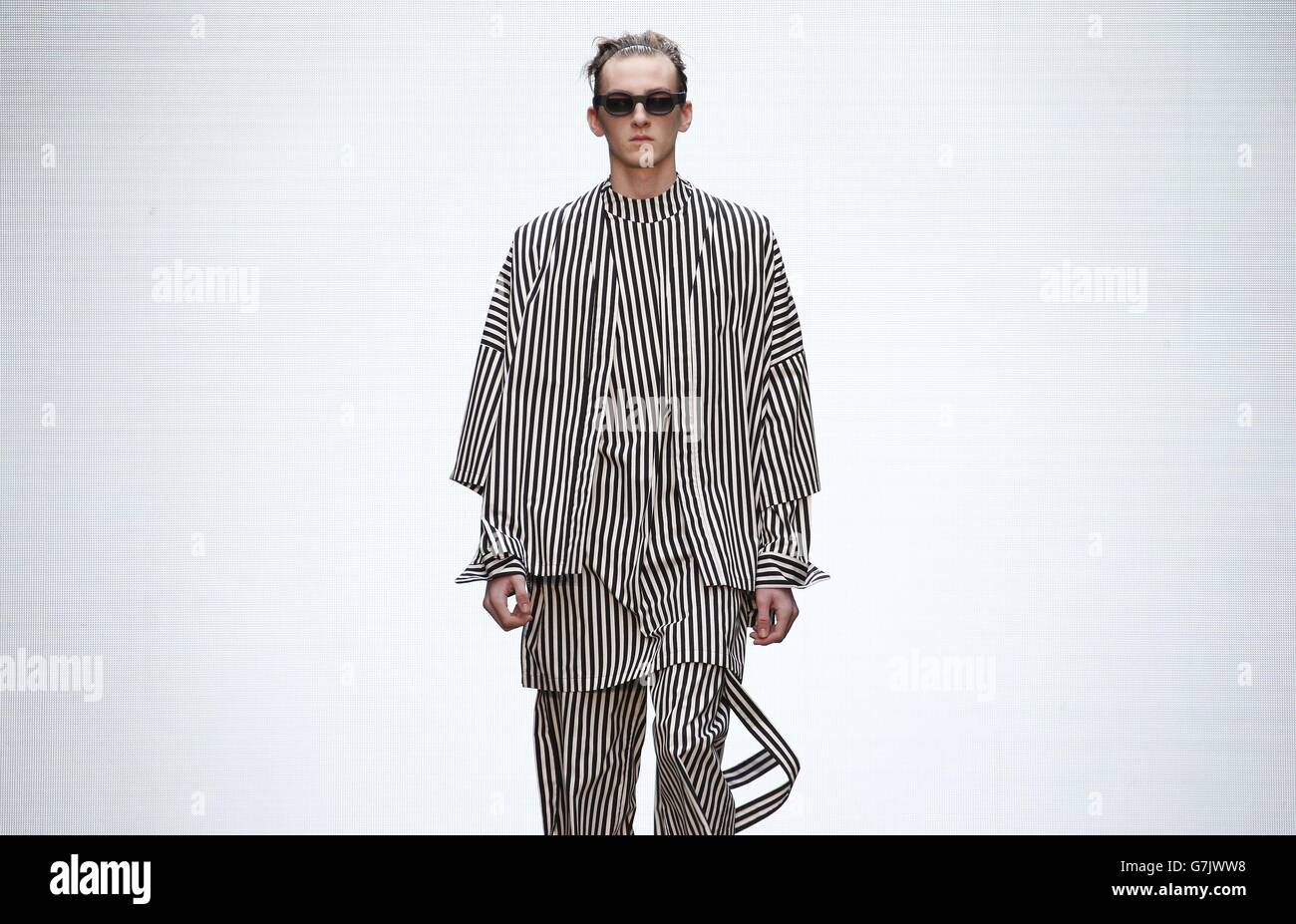 MAN Catwalk - London Collections: Men 2015 Stock Photo - Alamy
