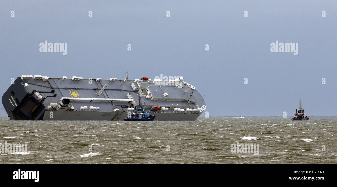 Solent ship grounding Stock Photo - Alamy