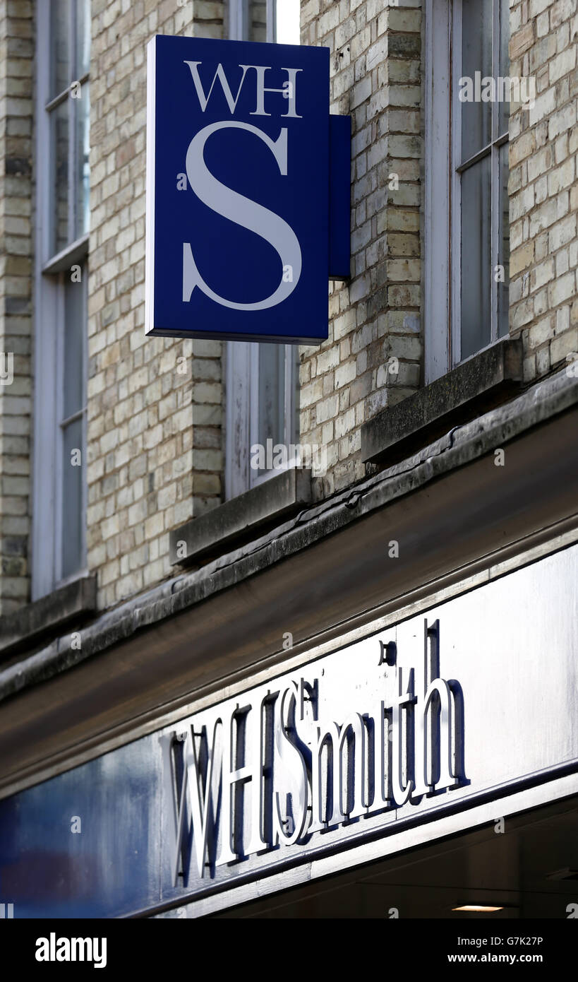 A wh smith shop in cambridge hi-res stock photography and images - Alamy