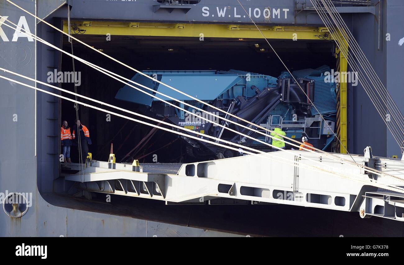 Solent ship grounding Stock Photo - Alamy