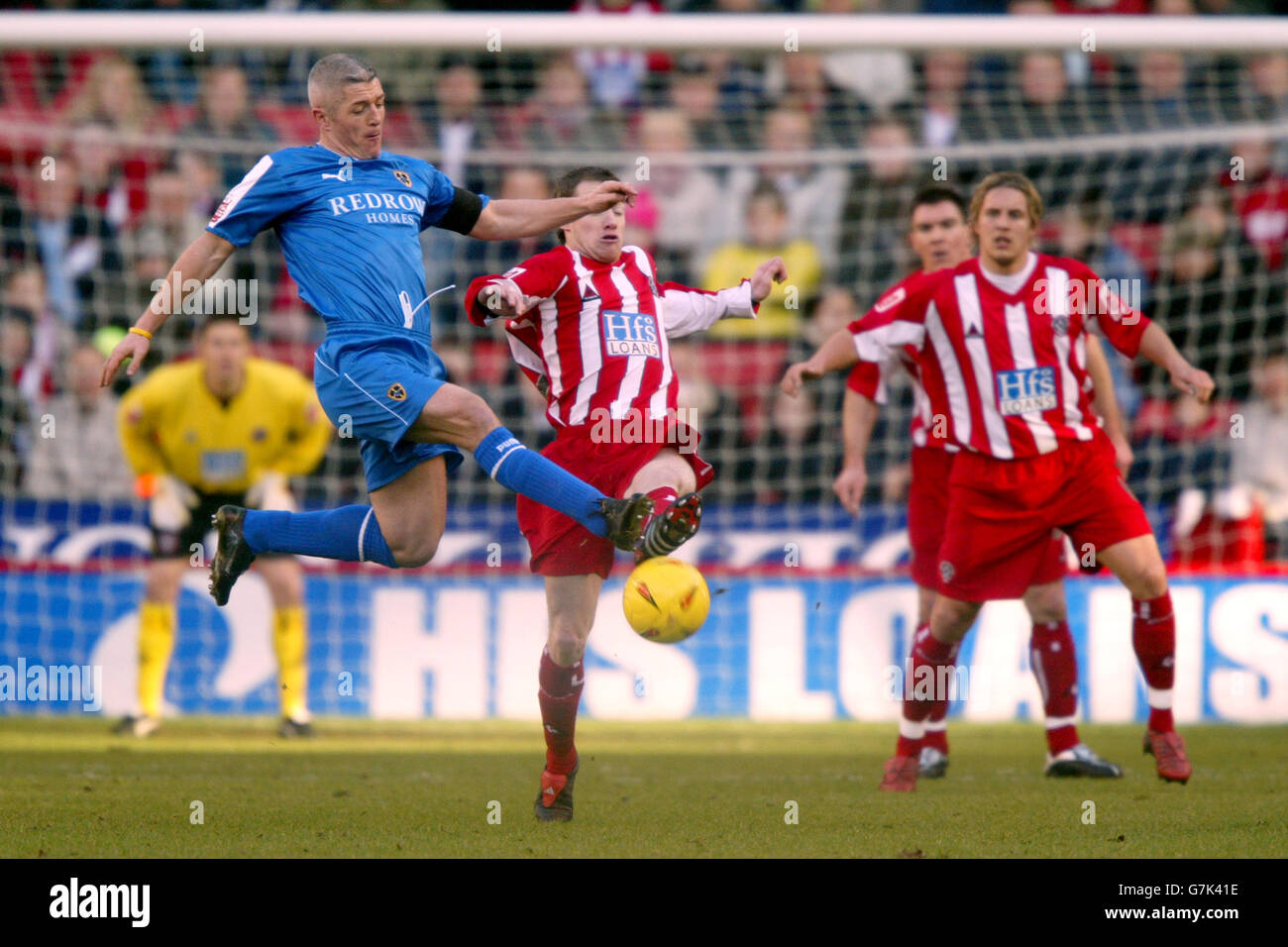 Sheffield United's Alan Quinn and Cardiff City's Graham Kavanagh Stock ...