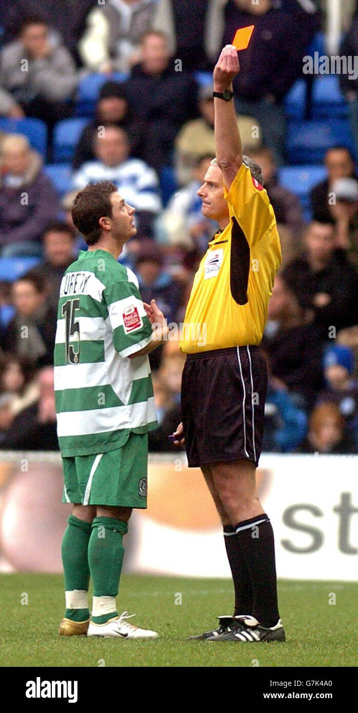 Jamie Cureton of Queens Park Rangers reacts with disbelief as the ...