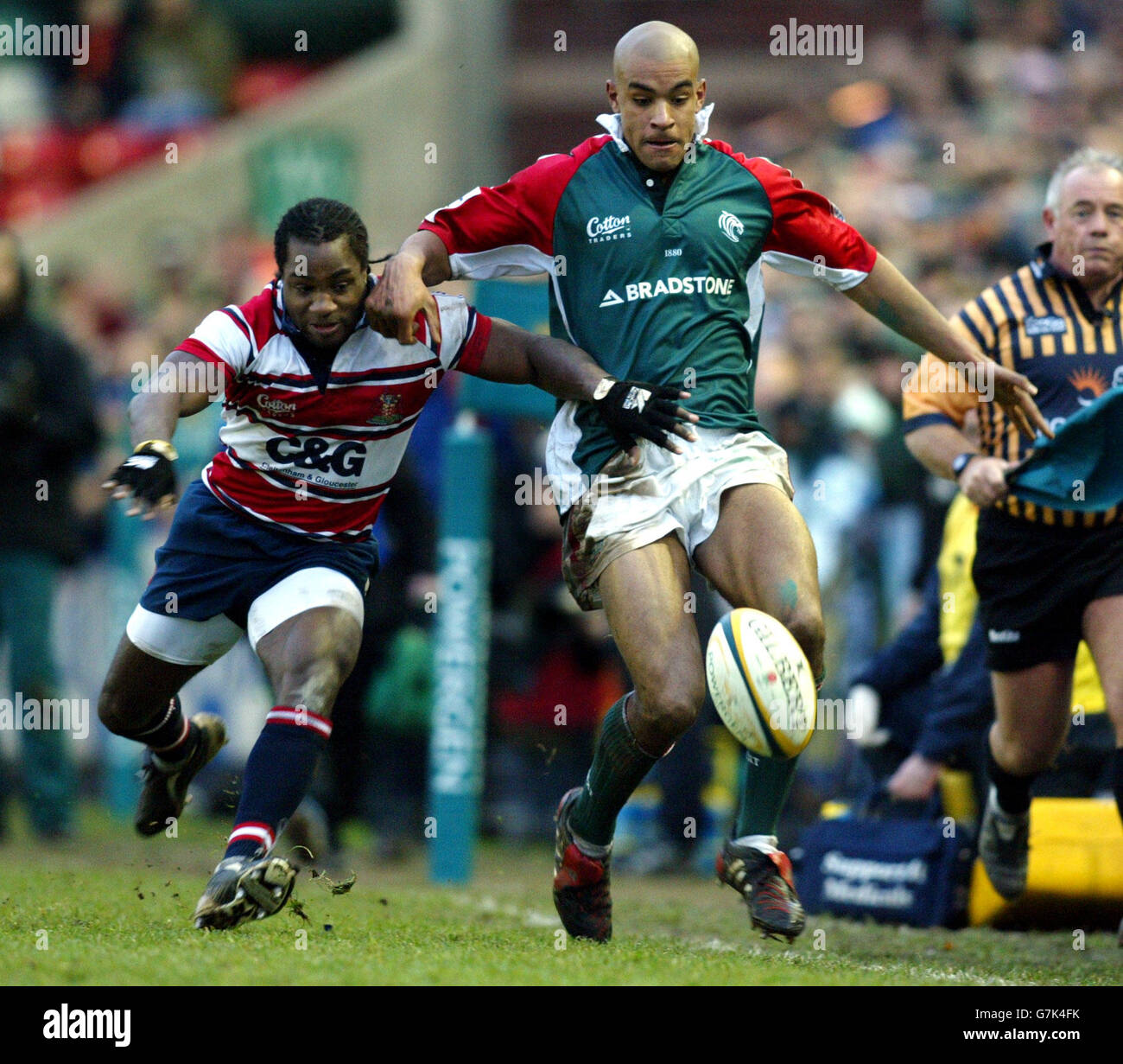 Leicester Tigers' Tom Varndell and Gloucester's Marcel Garvey close in ...