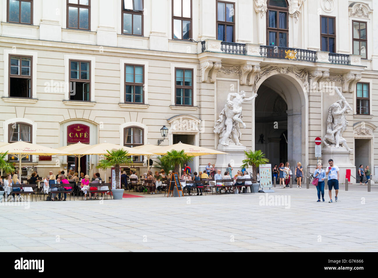 Hofburg palace cafe hi-res stock photography and images - Alamy