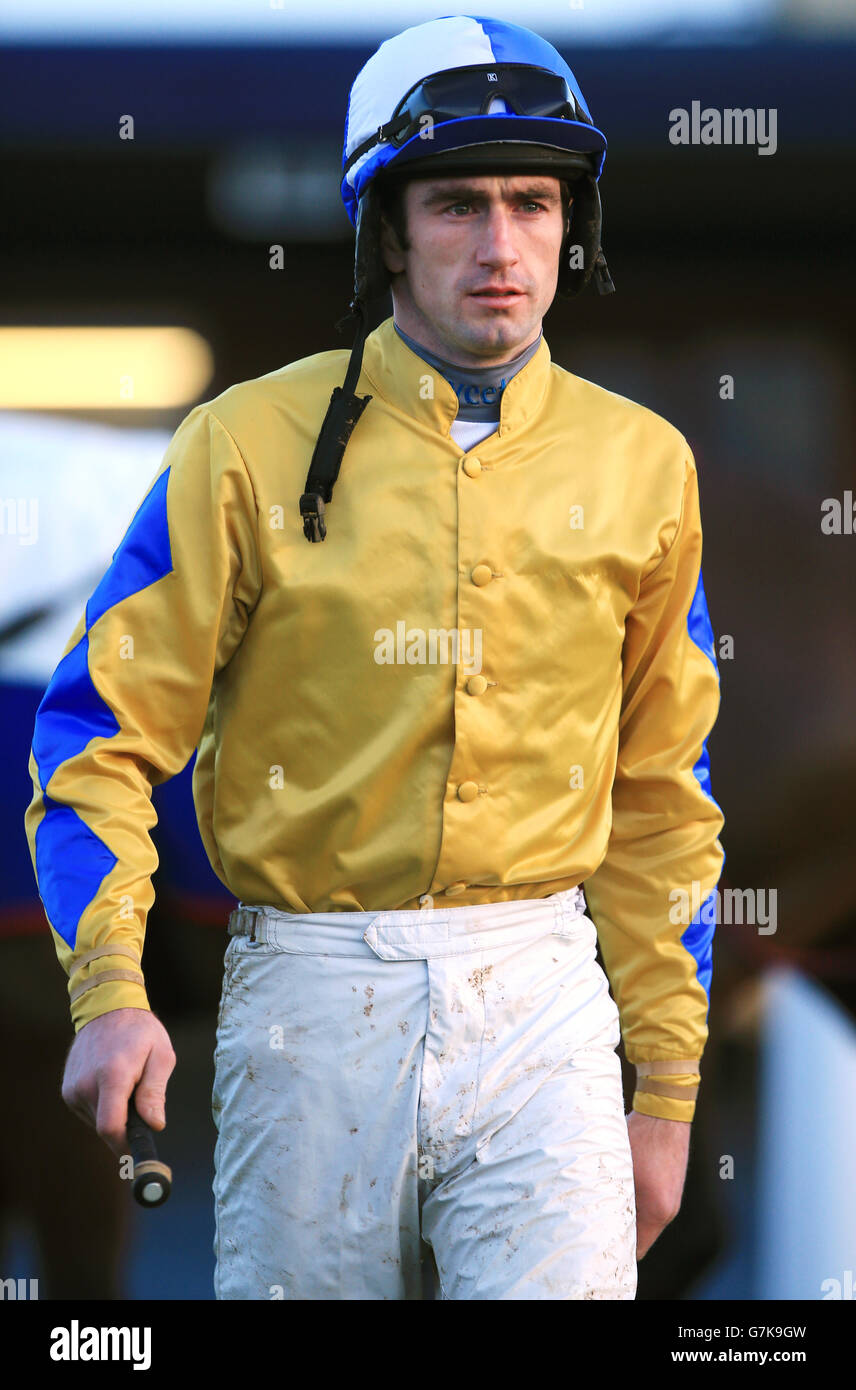Jockey william biddick at ludlow racecourse hi-res stock photography ...