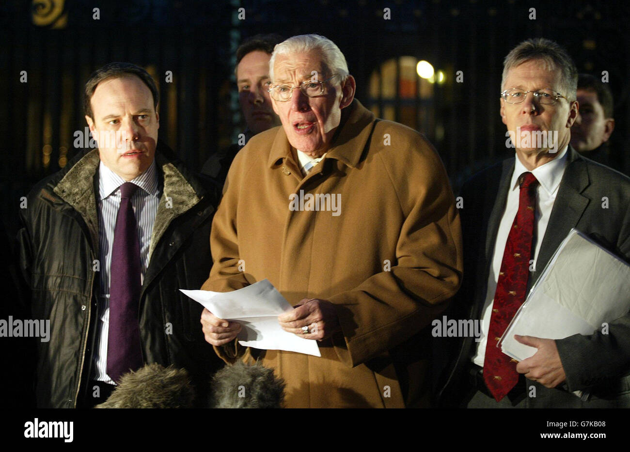 Party colleagues nigel dodds hi-res stock photography and images - Alamy